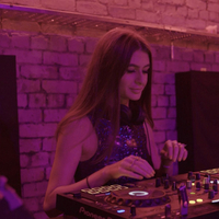 Meg Moy Tickets | Tour Dates & Upcoming Events 2025 / 2026